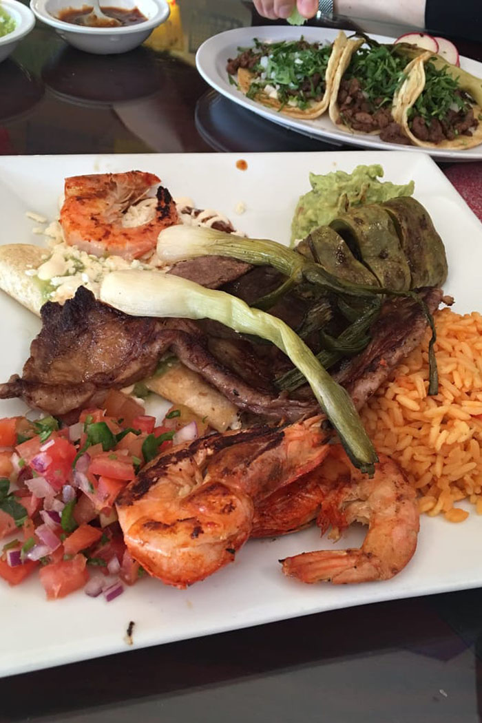 Los Gallos | Menu